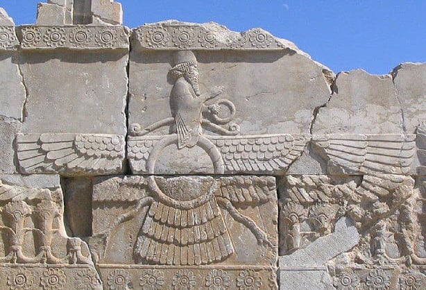 Zoroastrismo, la religione fondata da Zarathustra - Religione e ...
