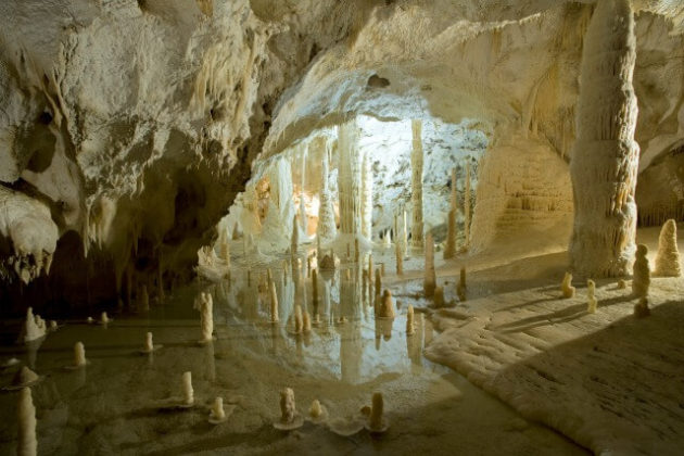 Carsismo e grotte carsiche, spiegato semplice - Riassunti - Studia Rapido